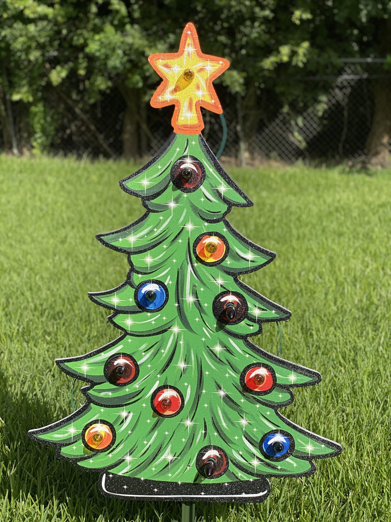 Small Lighted Christmas Tree Yard Art – Yard Art Decor and More