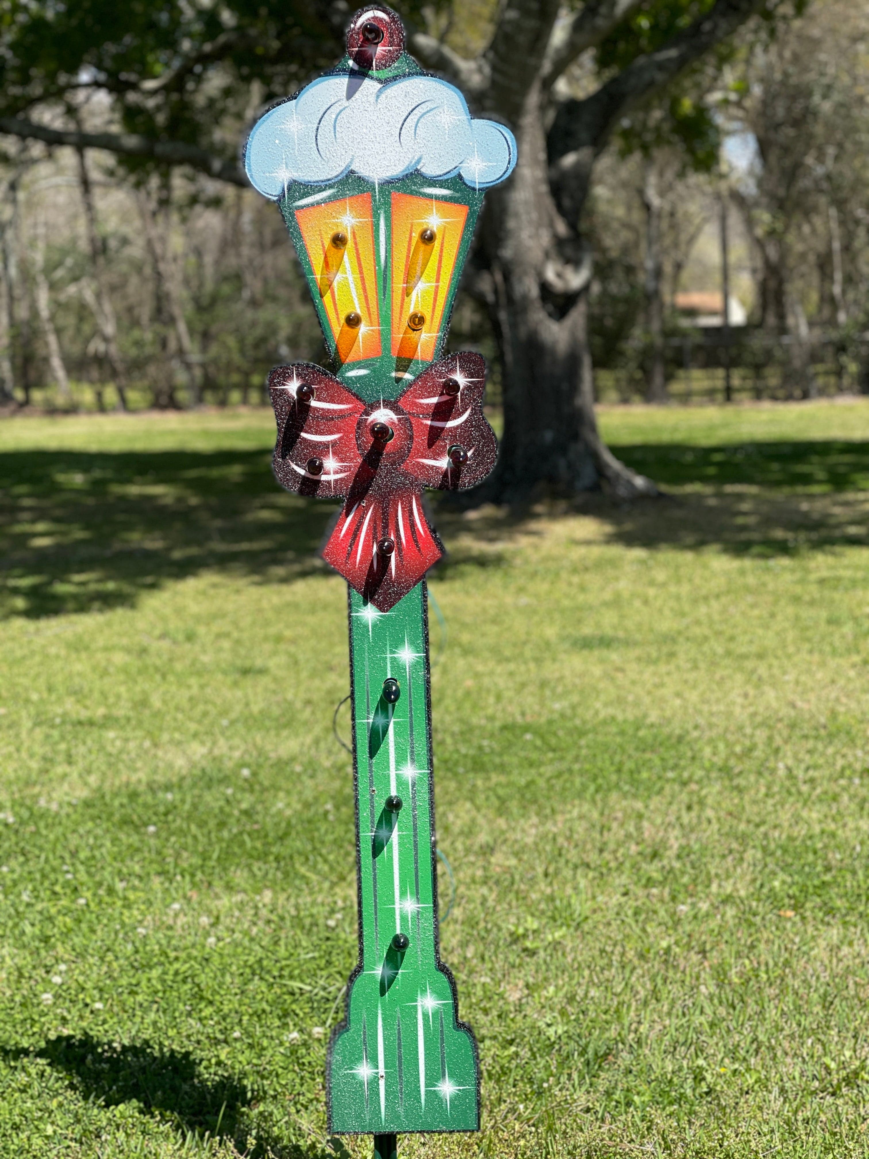 Lighted Lamp Post Christmas Yard Art – Yard Art Decor and More LLC