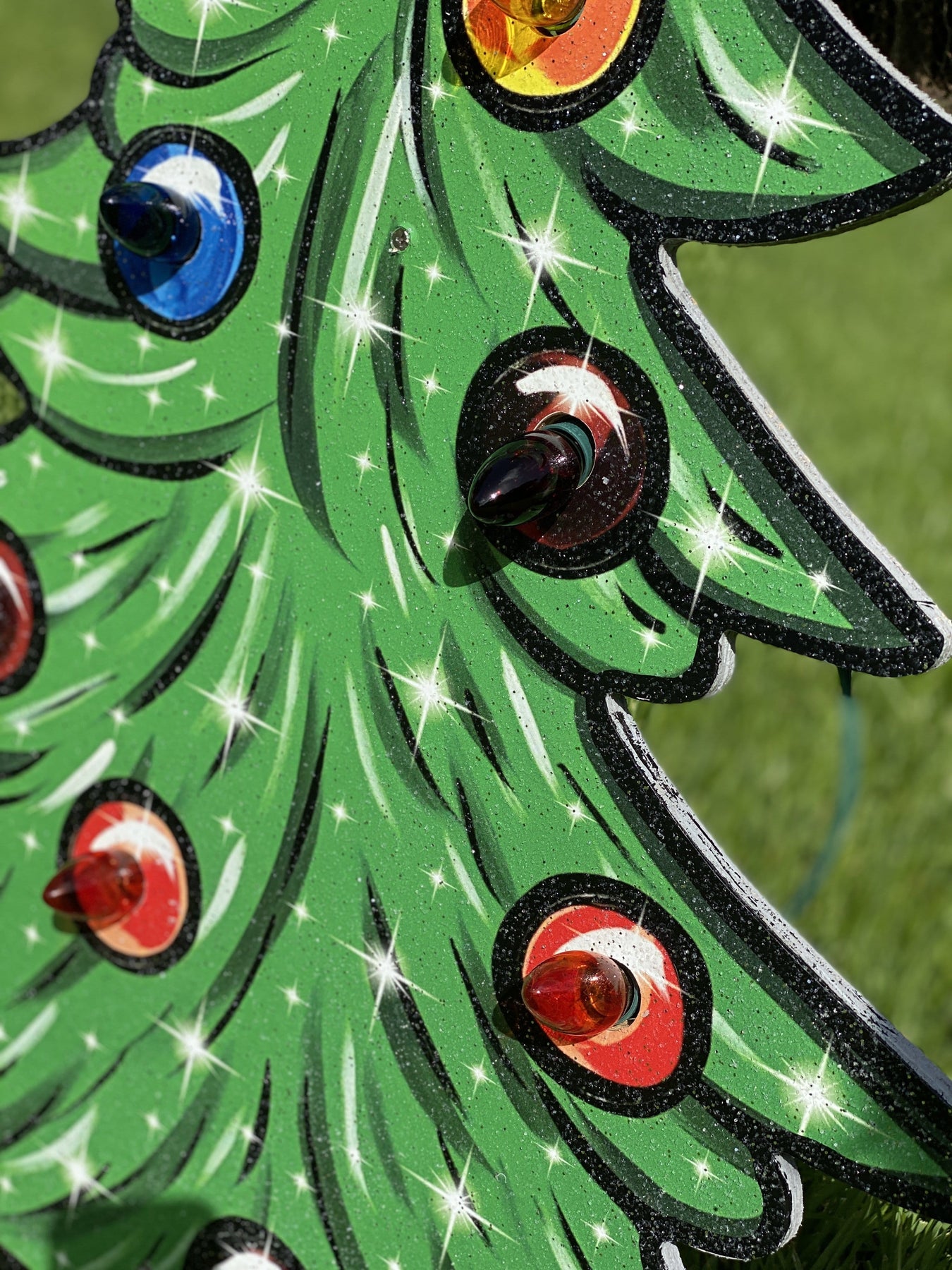 Small Lighted Christmas Tree Yard Art Christmas Yard Decor – Yard Art ...